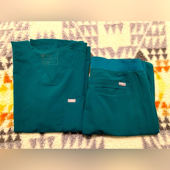 Figs | Other | Hunter Green Figs Mens Scrub Set | Poshmark
